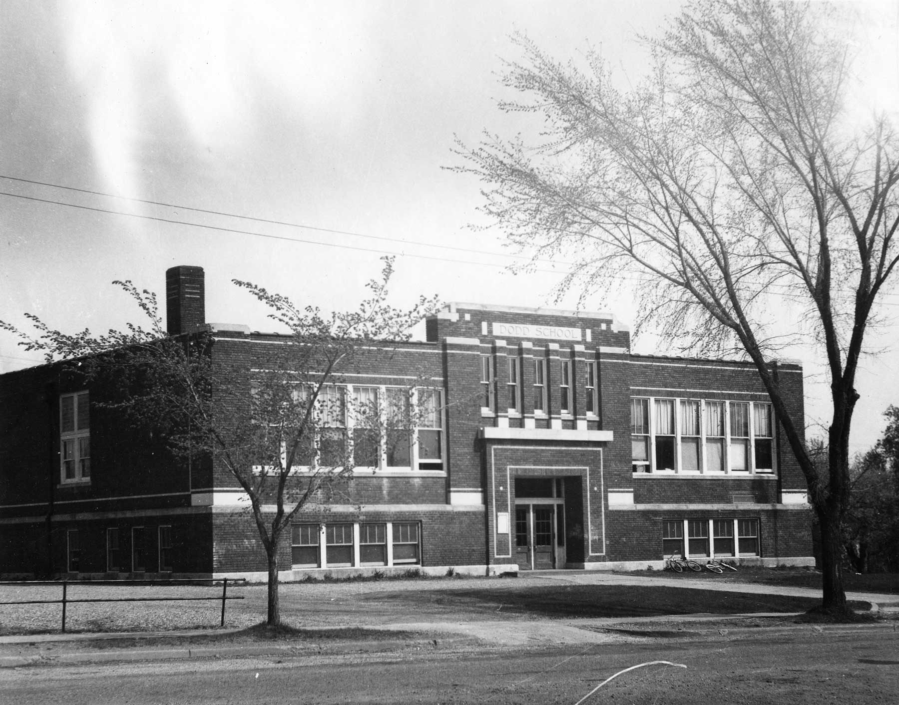 Then & Now: Dodd School – West St. Paul Reader